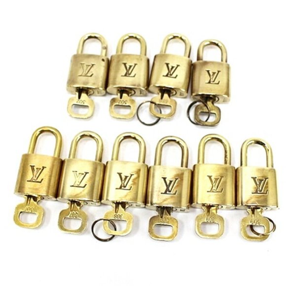 Louis Vuitton | Other | Louis Vuitton Cadena Padlock Set Of Gold 302 ...